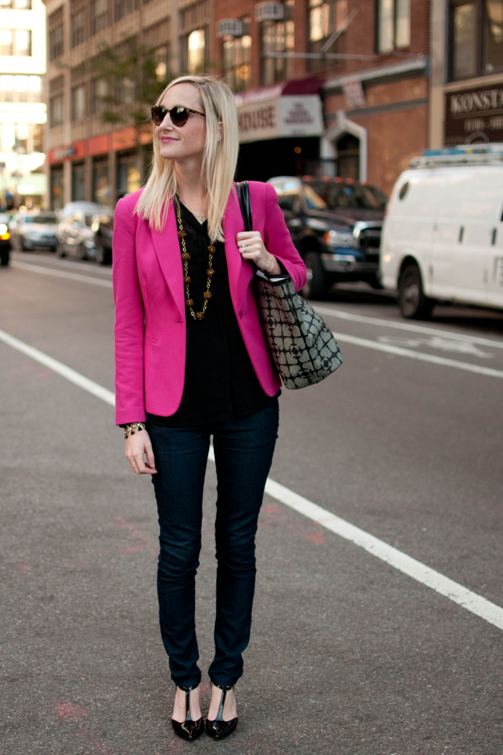 I'm Tired: Easy Outfits for Busy Midweek Days (And Giveaway's Last Day!)