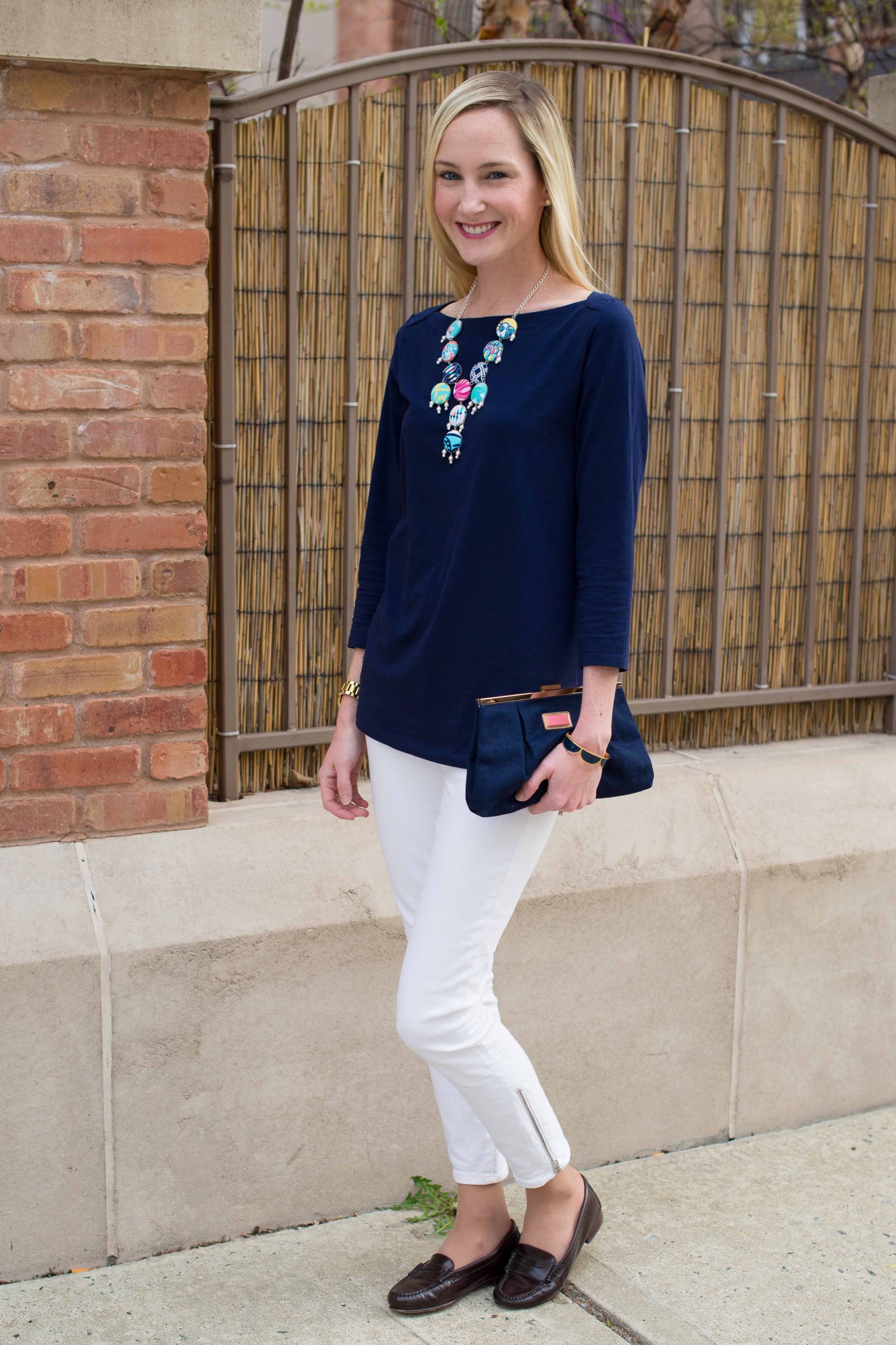 Kelly in Kellembell (+ a Giveaway!)