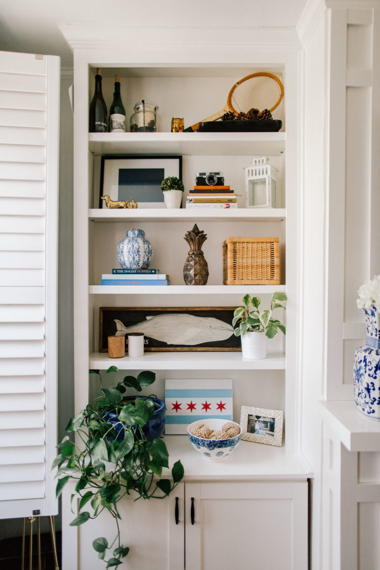 How to Decorate Preppy Bookshelves - Kelly in the City
