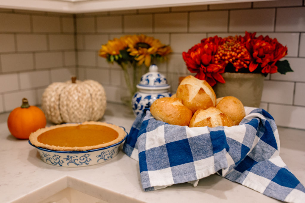 10 Tips for Hosting Thanksgiving for the First Time